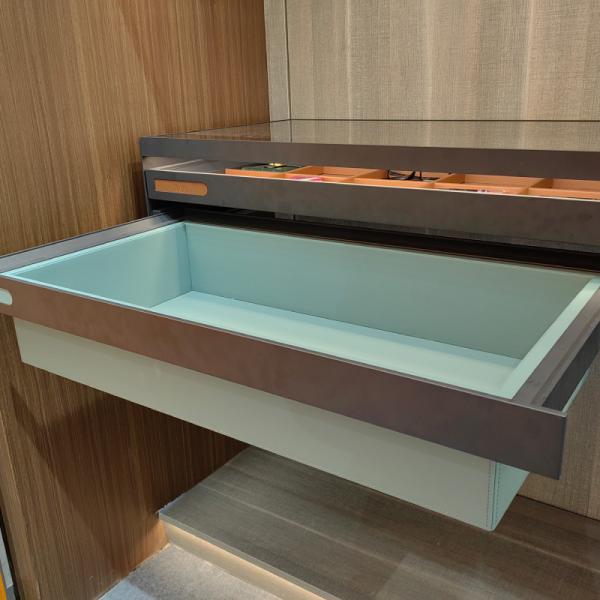 Quality PVC Wrapped MDF Pull Out Closet Organizer Baskets Space Saving Moisture Proof for sale