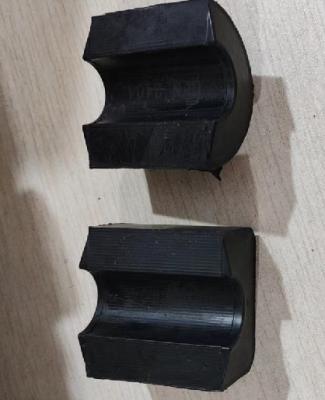 중국 Tesla Model S(2012-2015)용 프론트 스태빌라이저 바 분할 부싱 1188487-00-D 판매용