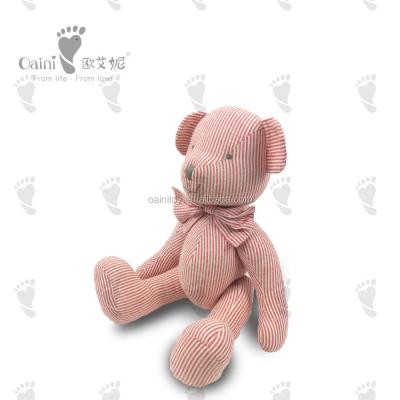 Cina L'animale su ordinazione libero dell'azo dell'ODM dell'ODM gioca il cotone EN71 dell'orso di Jonit rosso a strisce farcito in vendita