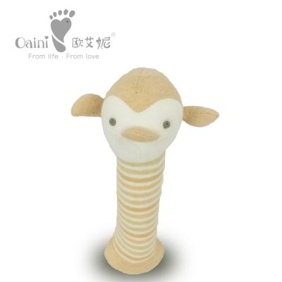 Cina OEM ODM Pinguino Abbracciabile Peluche Giocattoli Amabili Sonaglio Animali di Peluche 17 cm in vendita