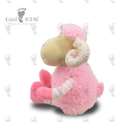 Cina Giocattoli per cani in tessuto adatti ai bambini Giocattolo per cani di capra in tessuto personalizzato 30 x 20 cm in vendita