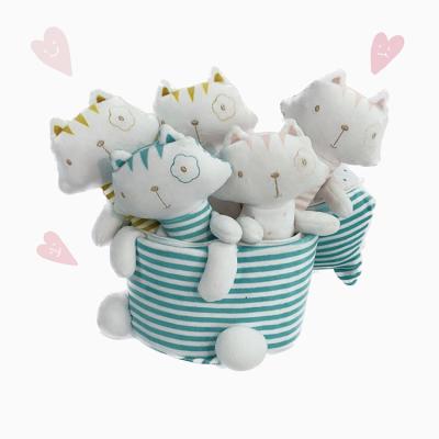 Cina 2023 Newest Skin-Friendly Super Soft Lovely Newborn Gift Comforter Rattle Toy  Plush Cat Rattle in vendita
