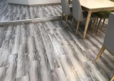 Cina Spessore di pavimentazione della plancia del PVC di Grey Nordic 1.8mm impermeabile in vendita