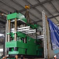 China Four Column Hydraulic Vulcanizing Press With Pull Push Device High Performance for sale