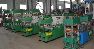 Cina Installazione facile di vulcanizzazione di alta sicurezza a macchina della stampa della gomma industriale in vendita