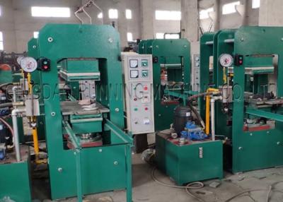 Cina 100T ha personalizzato la macchina idraulica di gomma della pressa per matrici di Rolls di dimensione della lastra con la muffa scorrevole manuale in vendita