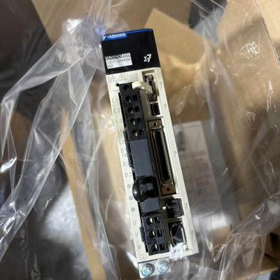 China Yaskawa SGD7S-1R6A00A 200W Servo Drive with 3.1kHz Frequency Response and 24-bit Encoder Support for sale