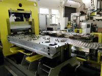 China Semi Automatic Washing Machine Drum Assembly Line 25s Cycle 5 Workers for sale
