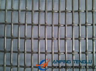 China Slot Hole Crimped Wire Mesh for Pig Raising in Hoggery to Avoid Diseases for sale