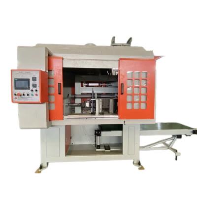 China Horizontal trennende automatische Sandkernschießmaschine für Metallmessingrohre for sale
