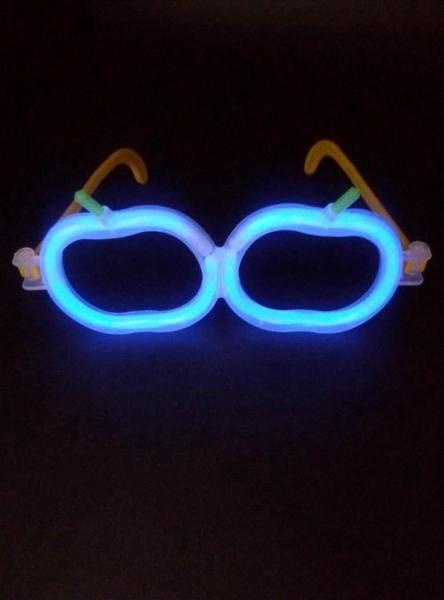 Quality Novelty Light Up Apple Shape Glow Stick with Non-toxic PE Fluorescent Liquid for sale