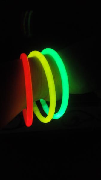 Quality Multi Colored 8 Inch Glow Stick Bracelets for Year Party Decoration from PE for sale