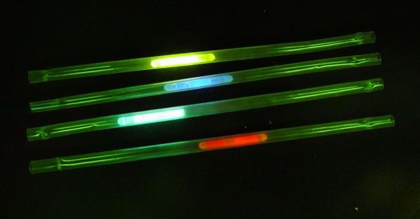 Quality Bar Favors Plastic Drinking Straw Glowing Time 6-8 Hours Red/Yellow/Blue/Green for sale