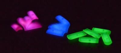 Cina Novelty Light Up Finger Nail in Assorted Colors for Night Club Occasion 10*30*10mm in vendita