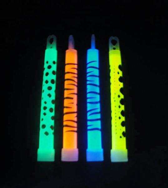Quality Non-Radioactive 6 Inch Glow Sticks in Assorted Colors Suitable for Camping for sale