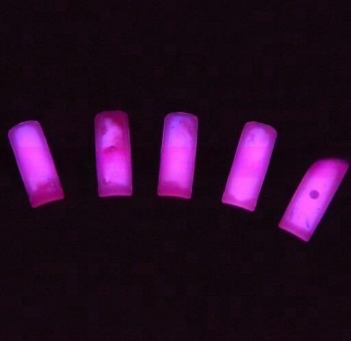 Quality 2 Years Shelf Time Assorted Colors Glow Finger Nail for Halloween Festival Favor for sale