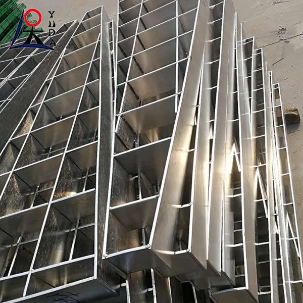 Quality Hot Dipped Galvanized Expanded Steel Grating Mesh Road Trench Drain Grating for sale