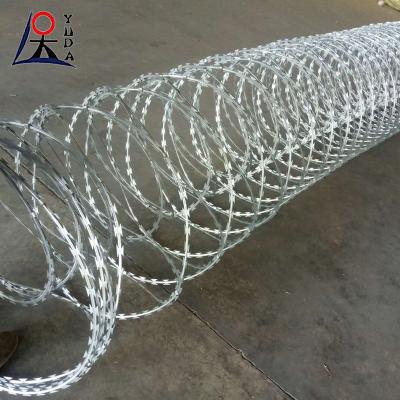 Китай Одноцепочечная BTO-10 Concertina Razor Barred Wire ржавчивая нержавеющая сталь продается