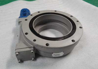 China Self - Lock Hydraulic Slew Drive Bearing Gearbox With Longlife For Mobile Harbor Cranes for sale
