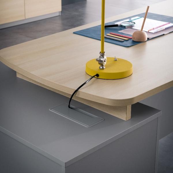Quality Practical and modern in line with ergonomics Staff Executive Modern office for sale