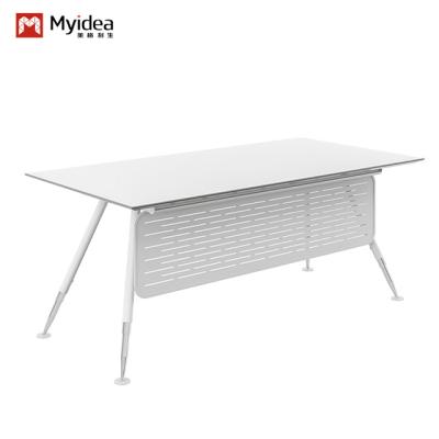 China Modern Office Furniture Executive Desk with Metal Feet in Snow White support customization for sale