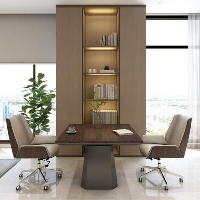 中国 北欧スタイルの小さな正方形の木製会議テーブル、トレーニング、受付、オフィス、交渉用、エレガントな木製交渉テーブル、カスタマイズ対応 販売のため