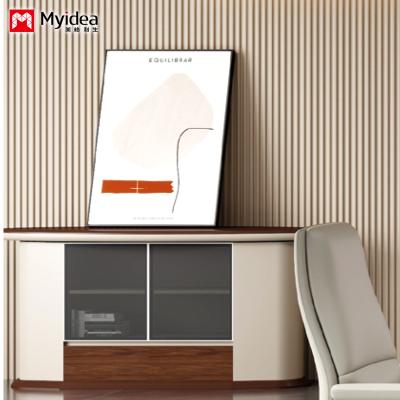 中国 カスタマイズされた壁から床へのデザイン、リビングルームキャビネット、収納キャビネット、ローキャビネット、オフィスと家庭用の実用的なティーキャビネット 販売のため