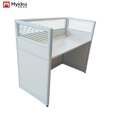 China Modern Wooden Staff Desks with Glass Screens for Office Workstations manufacture for sale