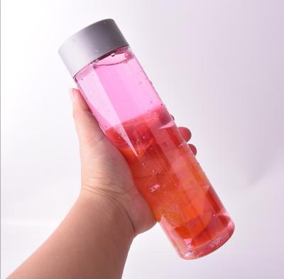 Cina Chiaro barattolo di plastica della bevanda del cappuccio 16OZ 0.4l di torsione in vendita