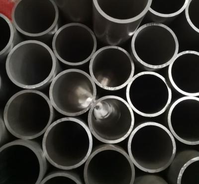 China Naadloos het Aluminiumbuizenstelsel van de corrosieweerstand 2024 met 2,4 Meters Met hoge weerstand Lengte Te koop