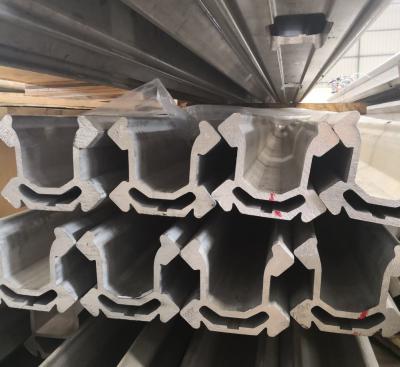 Cina L'alluminio di industria estrattiva 7020 ha espulso lunghezza 28.7kgs/metro di profili 5753MM in vendita