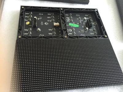 China High Brightness SMD RGB 3 In 1 Advertising Led Screen P4 Indoor Led Display for sale