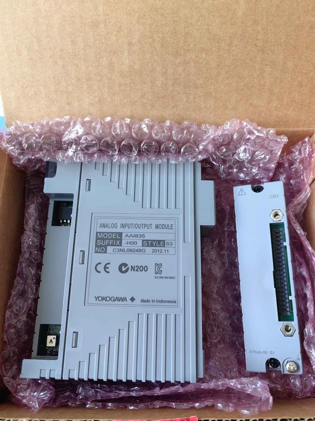 YOKOGAWA AAI835-H00 S2 Analog I/O Module side view