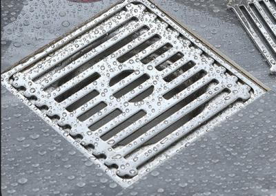 中国 4インチ浴室のプールのための正方形のぬれた部屋のシャワーの下水管 販売のため