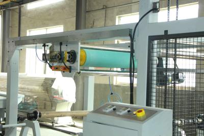 Cina macchina a più strati di plastica dell'estrusione dello strato di 2000mm con l'estrusore a vite gemellato in vendita