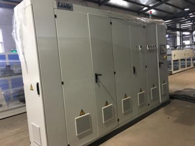 중국 PLC 통제 고능률을 가진 PC 햇빛 루핑 장 압출기 기계 판매용