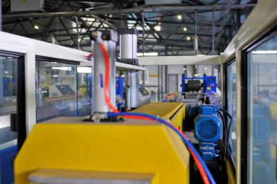 Cina Linea 260kg/H dell'estrusione dello strato di Decking della finestra del PVC WPC per i contenitori in vendita