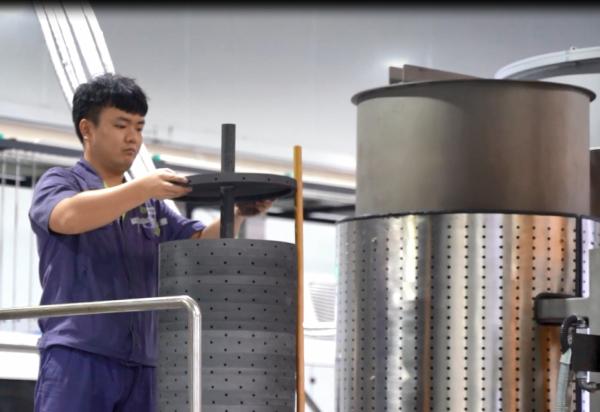 High Temperature Vacuum Vapor Deposition Furnace with 1100C Maximum Temperature Range