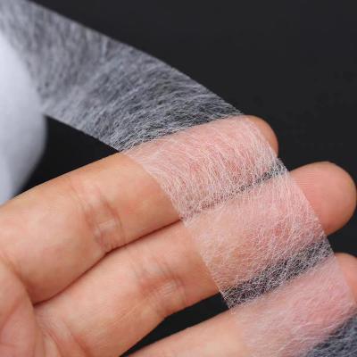 Cina Adesivo termofusibile bianco 125-145°C Temperatura di incollaggio Film adesivo termofusibile in TPU in vendita