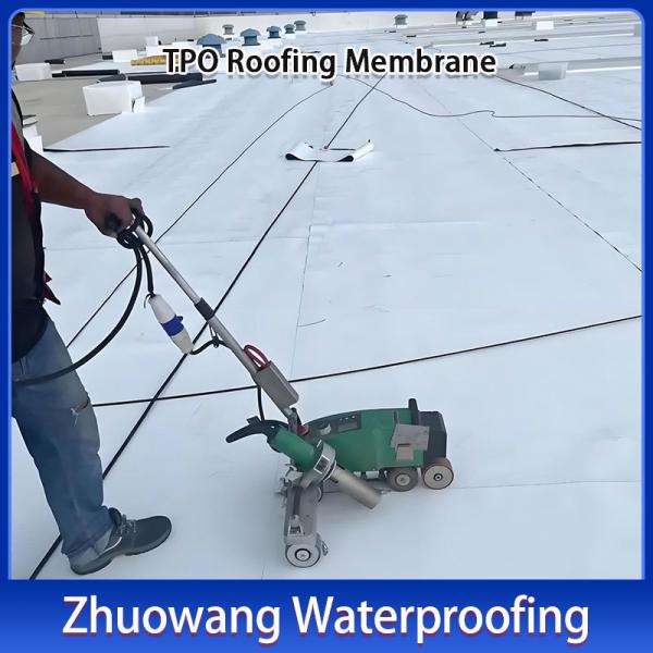 Quality Flame Free Construction Tpo Thermoplastic Polyolefin Membrane 1.2-2.0mm For Factory Roofs for sale