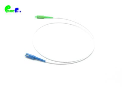중국 SC APC - SC UPC 광섬유 헝겊 조각은 FTTH 하락 케이블을 달기를 위한 심플렉스 3.0mm 1m OS2 G657B3 백색 LSZH 재킷에 케이블을 답니다 판매용
