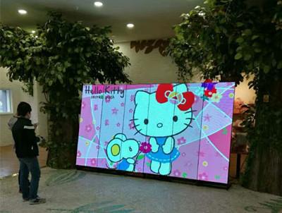 China P3mm 576mm*1920mm WIFI App controller with wheel easy move free standing I-Poster led poster for sale