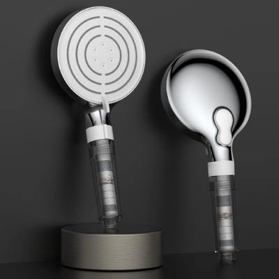 Cina Soffione doccia filtrato portatile con 3 modalità di erogazione dell'acqua, rimozione del cloro e purificazione dell'acqua per la doccia del bagno domestico in vendita
