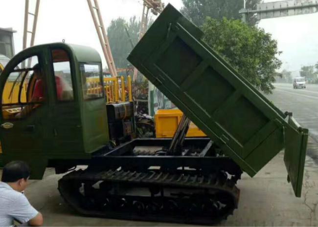 WEA-3T Rubber Track Carrier Mini Dumper in operational environment