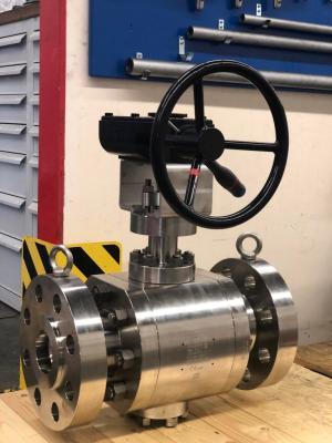 Cina Perdita zero dell'entrata di API Ball Valve Firesafe Rising della valvola a sfera superiore del gambo con lo scolo in vendita