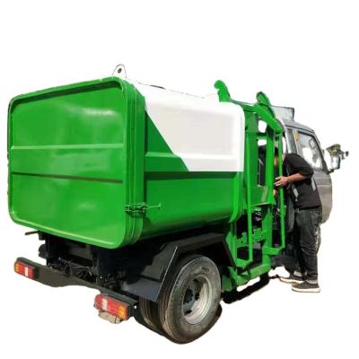 Cina 120L Outdoor plastic waste bin  hot sale trash can in vendita