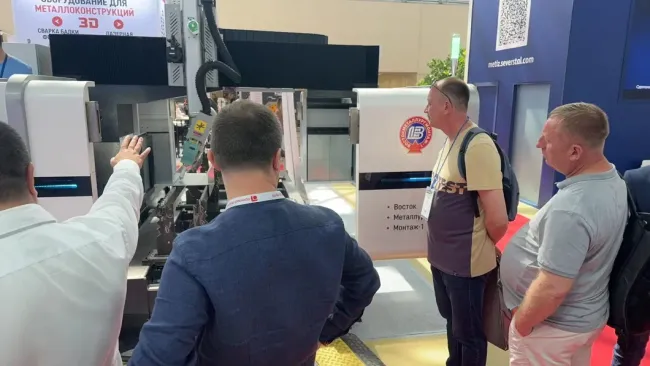 Laser Pipe Cutting Machine with High Speed and High Precision