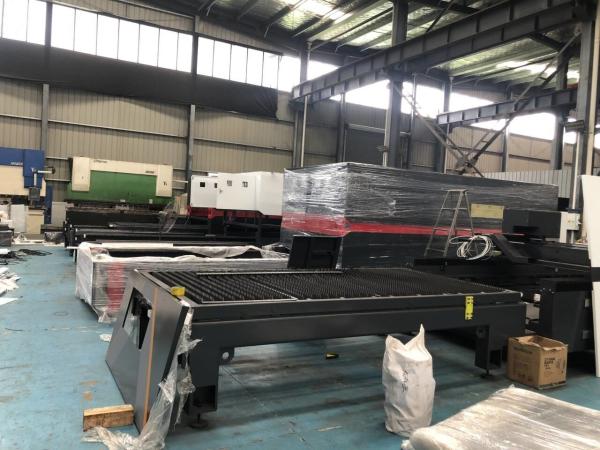 Quality CNC Fiber Exchange Table Laser Cutting Machine 6kw Cut 60mm with Whole Cover for sale