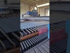 Высокоскоростная лазерная режущая машина с лазерным режущим устройством