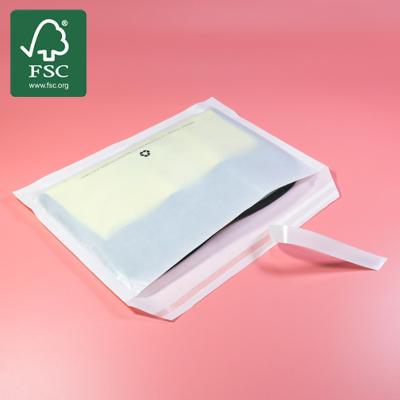 Chine Sacs en verre biodégradables sur mesure Sacs d'emballage en papier pour vêtements en T-shirt à vendre